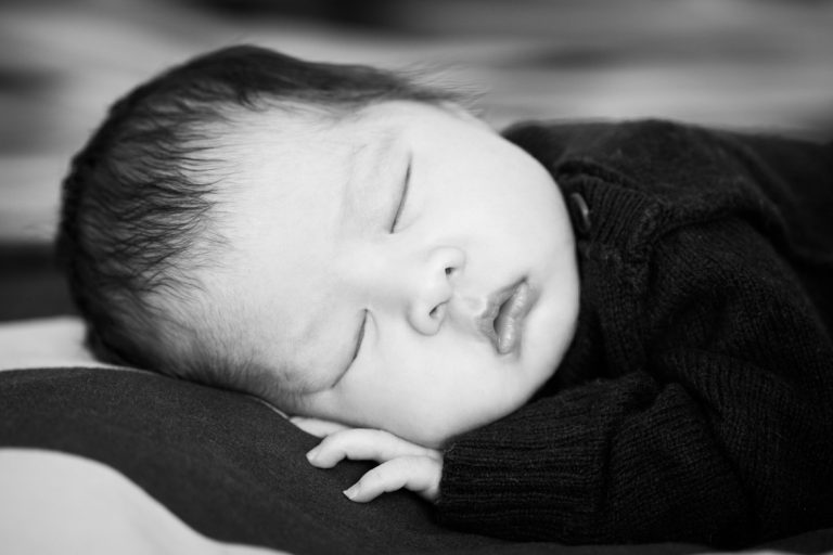 Dinh Family - Brisbane Lifestyle Newborn Photos | Sunlit Studios